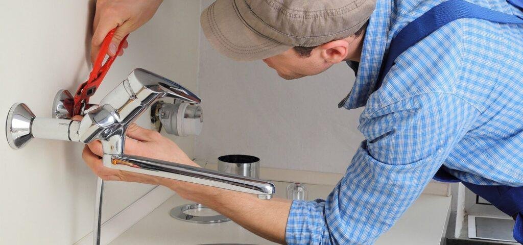 Low-Flow Plumbing Fixtures: Easy Steps for Water Conservation